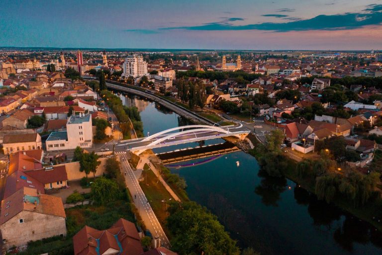 Oradea se clasează pe locul întâi pe ţară la gradul de satisfacţie al ...
